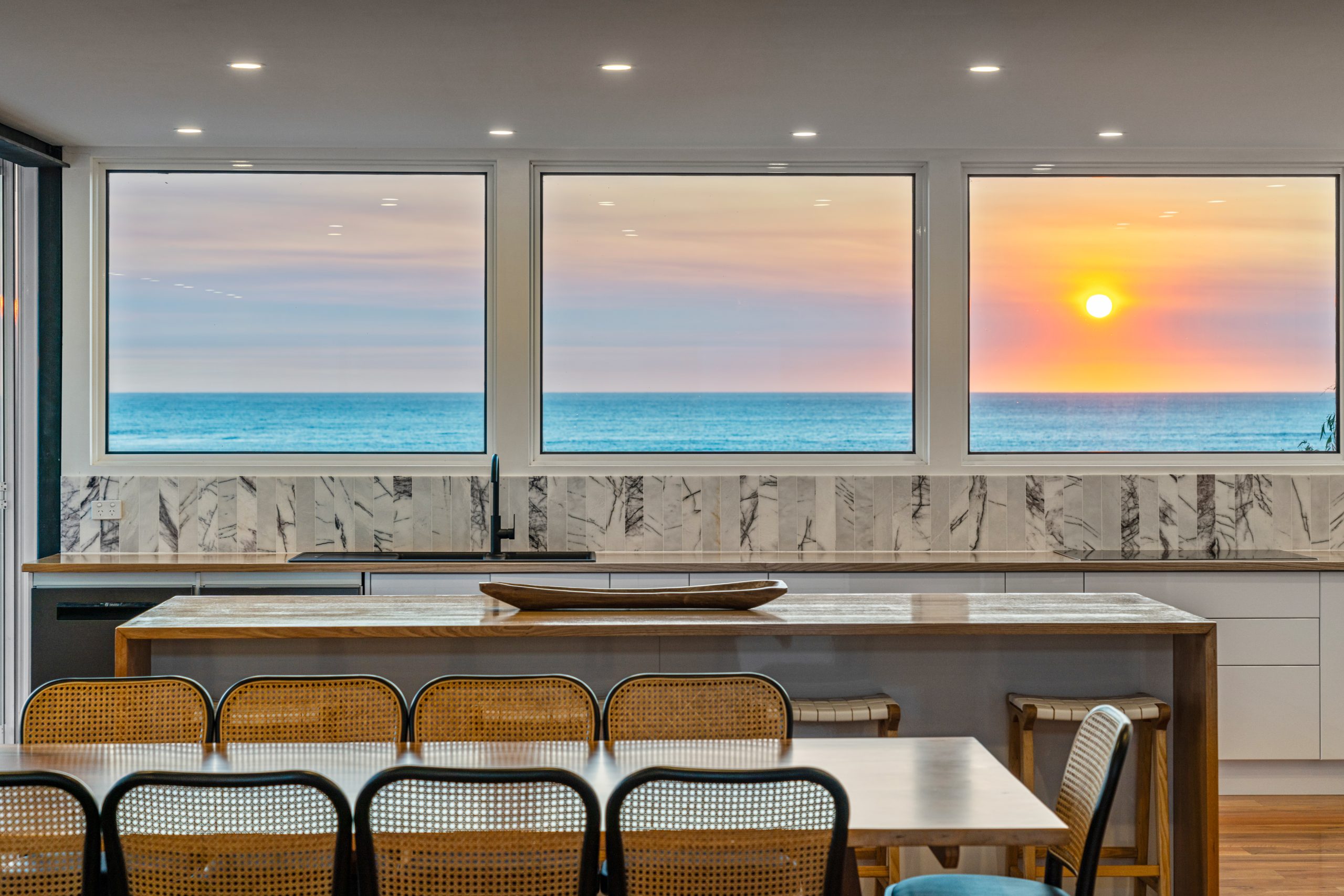 Front row: beachfront accommodation | The Margaret River Region